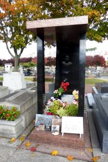 COLUCHE, Michel Colucci, dit - Tombes Sépultures dans les cimetières et ...